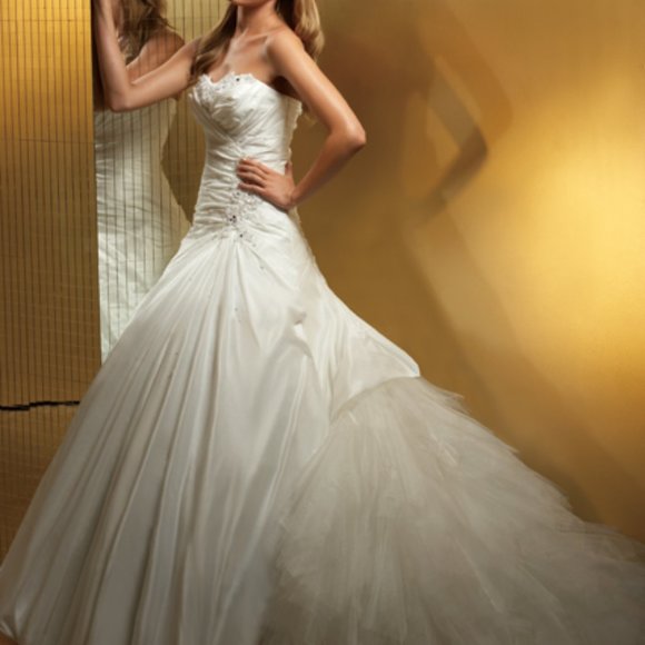 Benjamin Roberts | Dresses | Benjamin Roberts Wedding Dress Luckyhappy ...